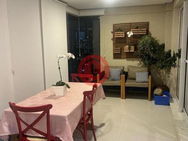 Apartamento de 109m2 com 2 suítes e sala ampliada com 2 vagas, à venda no Royale Tresor! Jardim Bela