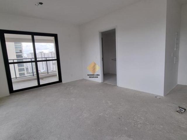 APARTAMENTO DE 109M², 3 DORMITÓRIOS SENDO 1 SUÍTE, VARANDA COM 01 VAGA A VENDA ÁGUA BRANCA ZONA