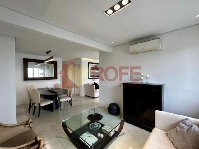 Apartamento de 110 m² com 3 quartos sendo 2 suítes e 2 vagas à venda no Campo Belo