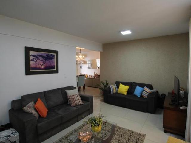 Apartamento de 113 m2 com 03 quartos, 01 suíte à venda no Edifício Sândalo Setor Oeste Goiânia/