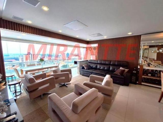 Apartamento de 115m² com 3 quartos