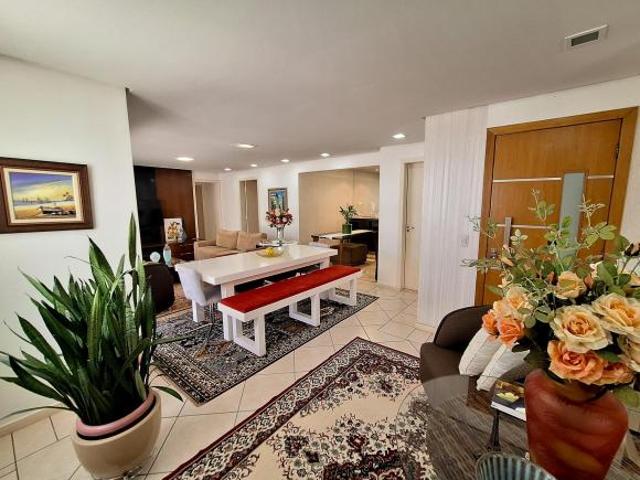 Apartamento de 117 m² com 03 suítes à venda no Residencial Vitoria Regia II Setor Bueno Goiân