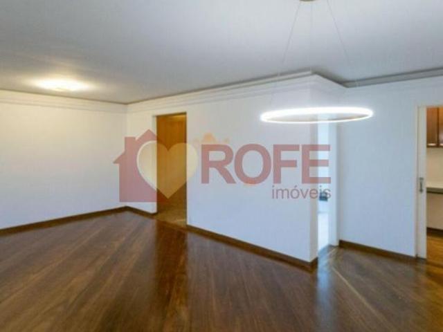 Apartamento de 117m2, com 3 Suites, 3 Vagas, Lazer òtimo em Moema Pássaros