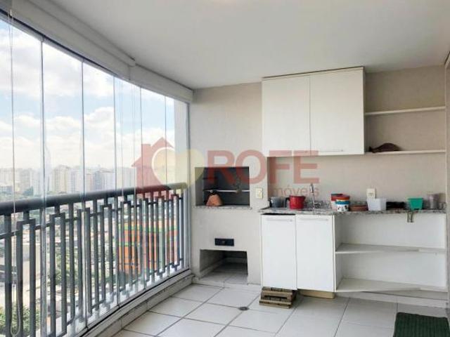 Apartamento de 118 m², 3 suítes, 3 vagas, depósito e churrasqueira na varanda à venda no Campo Belo