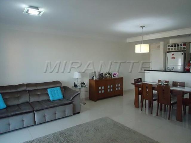 Apartamento de 118m² com 3 quartos