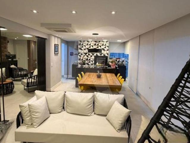 Apartamento de 120 mts², 3 quartos 3 suítes, 2 vagas, em Santa Teresinha