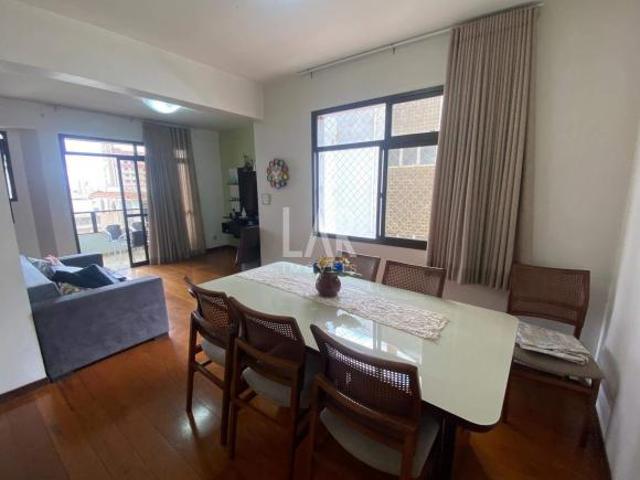 Apartamento de 121m² à venda com 3 quartos, 3 banheiros, 1 suíte e 2 vagas de garagem no bairro Guti