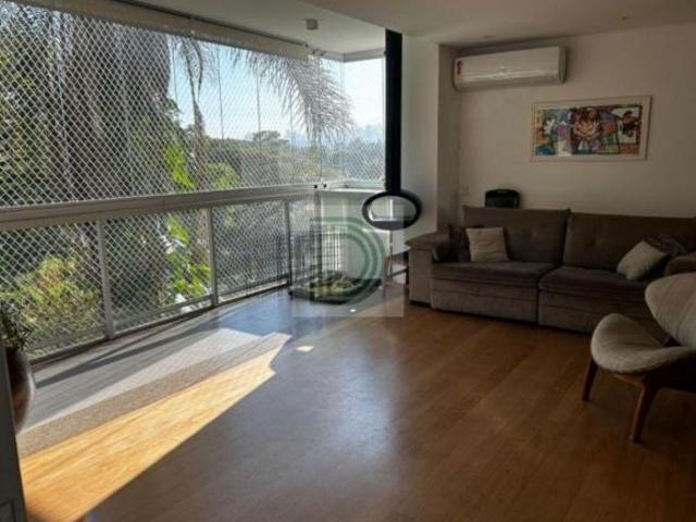 Apartamento de 130 m², 2 Suítes, Varanda Gourmet, Home Office, Ar Condicionado e 2 Vagas