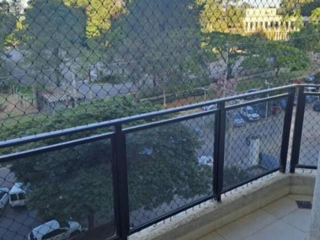 Apartamento de 130m² Localizado no centro de Alphaville