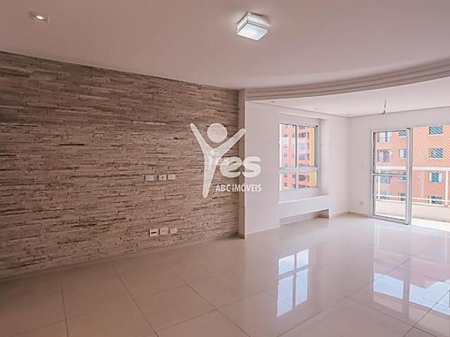 Apartamento de 134m² com 03 dormitórios sendo 2 suites, 03 vagas de garagem. Ja