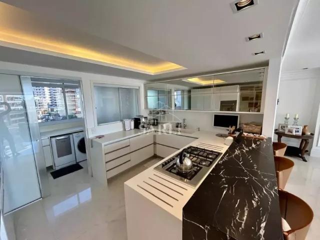 Apartamento de 136 m² Centro Florianópolis