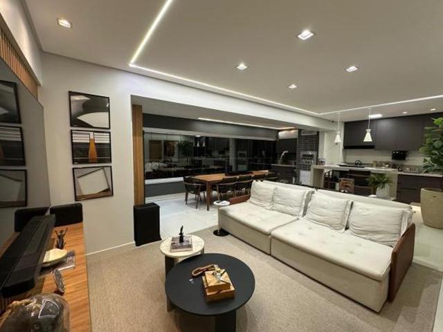 Apartamento de 136m² com 03 suítes à venda no EuroPark Tijuca Goiânia/GO
