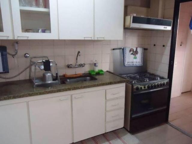Apartamento de 138 metros com 4 dormitórios e 2 vagas no Brooklin