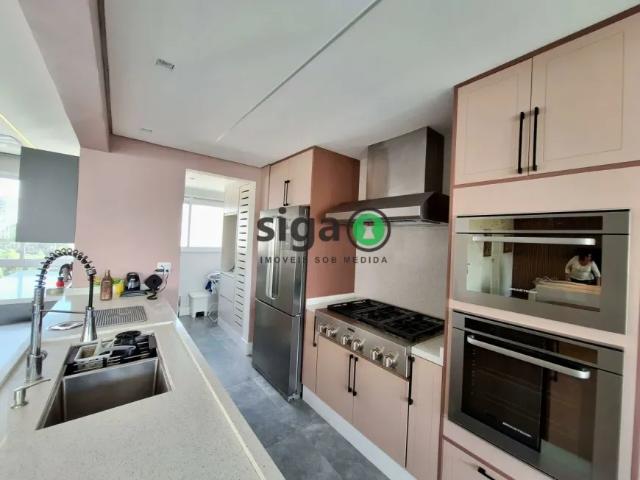 Apartamento de 138m2, com 3 suites e 3 vagas à venda na Vila Andrade