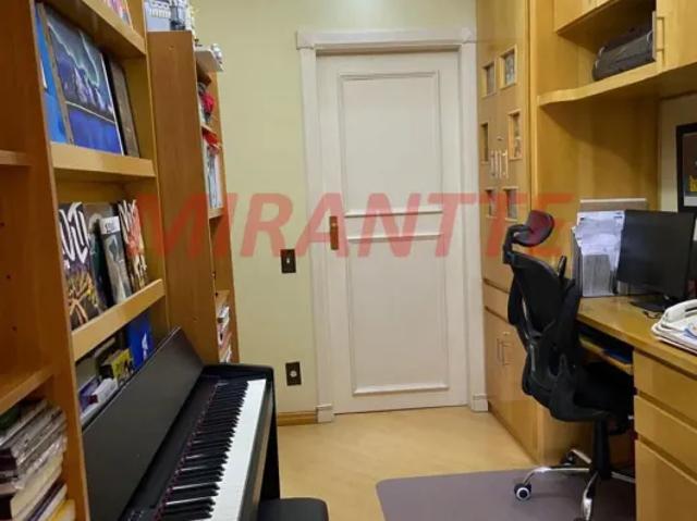 Apartamento de 140m² com 3 quartos em Santana