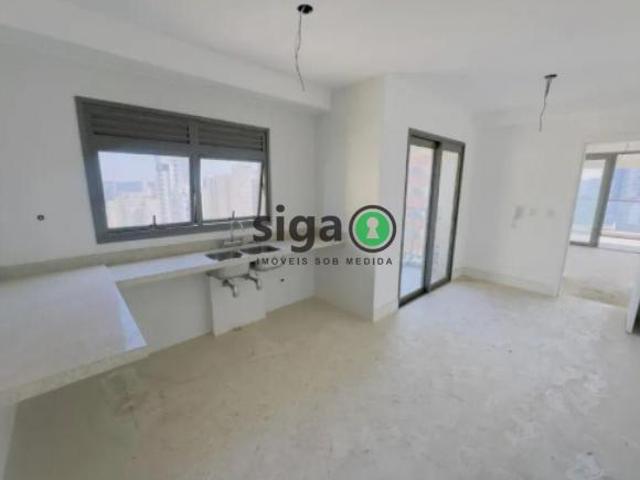 Apartamento de 141m2 à venda no Brooklin, com 03 suítes e 2 vagas