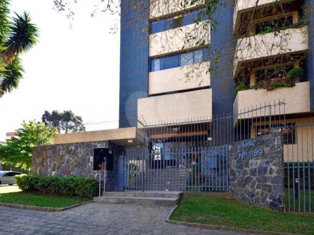 Apartamento de 145m² a venda no Juvevê