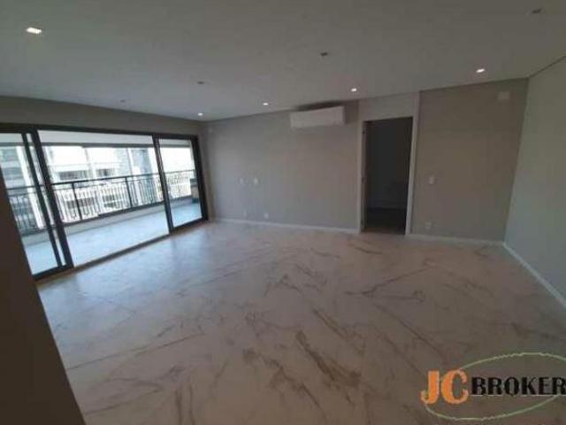 Apartamento de 149m², 3 suítes, 2 vagas