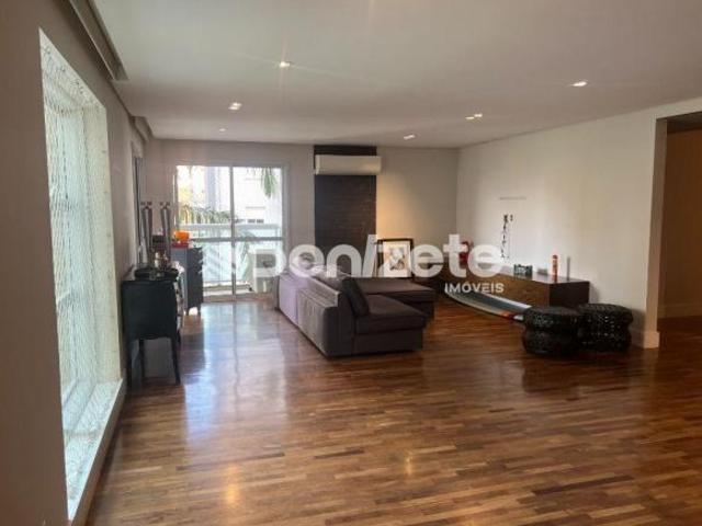 Apartamento de 150m² com 3 suítes, 3 vagas e varanda gourmet em Campestre, Santo André