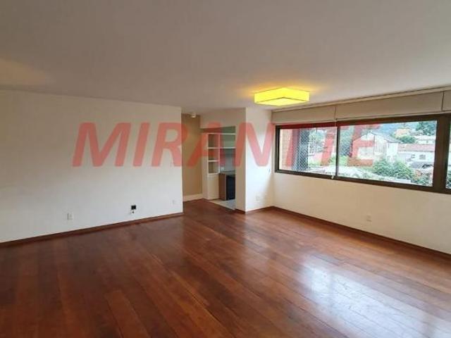 Apartamento de 151.5m² com 3 quartos