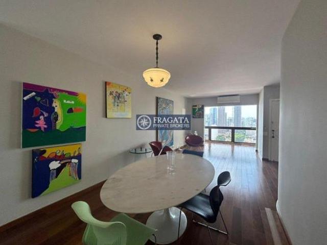 Apartamento de 151m² com vista livre no Itaim