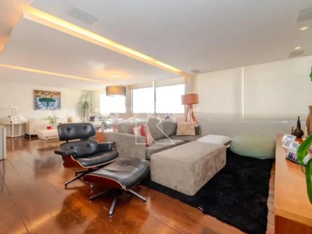 Apartamento de 160 m² no Itaim Bibi