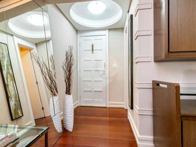 Apartamento de 160m² Mobiliado com 4 Quartos e 2 Vagas no Cabral