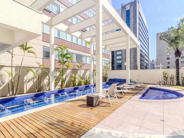 Apartamento de 162 M² Úteis com 3 Suítes e 4 Vagas no Jardim Paulista