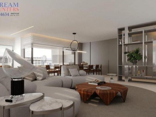 Apartamento de 162m² no bairro Água Verde, com 3 suítes, 4 banheiros e 3 vagas de garagem