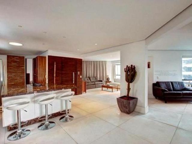 Apartamento de 162m² com 2 dormr/1 Suíte, 3 banheiros, 3 vagas no Morumbi