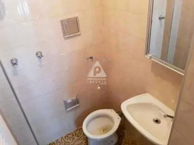 Apartamento de 165m² | 4 Quartos com Suíte |2 Vagas na Escritura | 1 Quadra da Praia | Ipanema