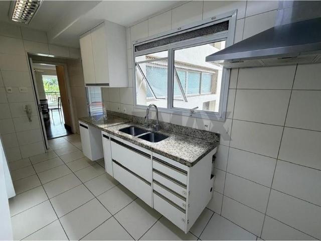 Apartamento de 168m² para locação na Av. Francisco Matarazzo