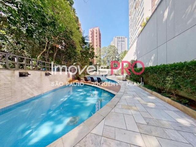 Apartamento de 170 m² 03 suítes 04 vagas + Depósito no Condomínio Duo Design Morumbi