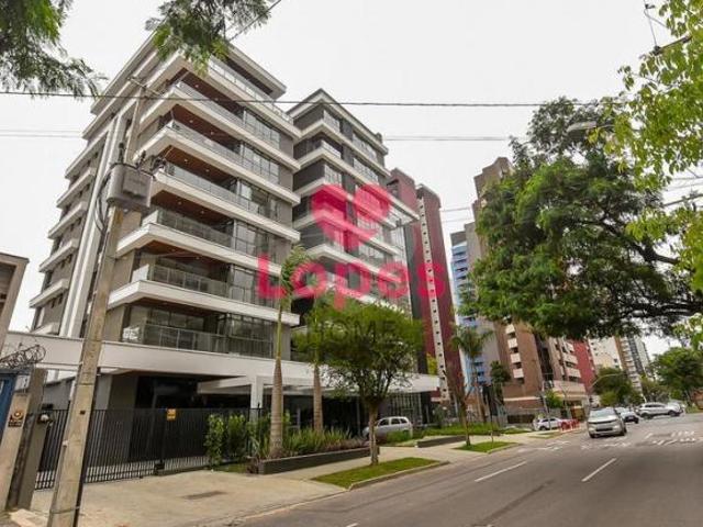 Apartamento de 171 m² com 3 quartos à venda em Água Verde