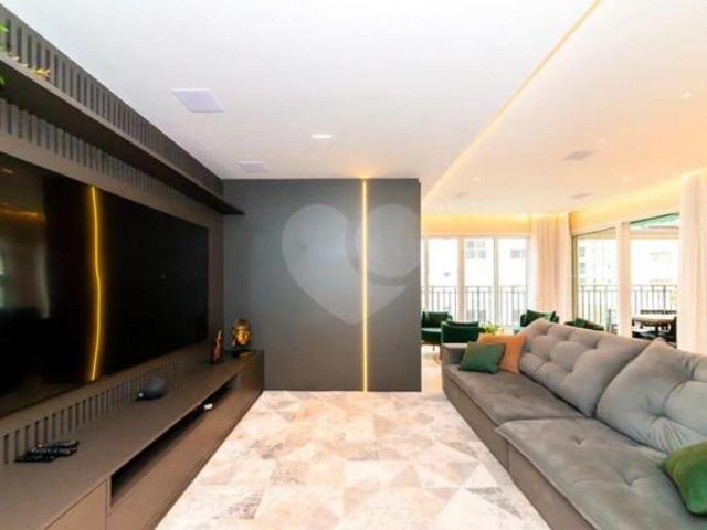 Apartamento de 171m² a venda no Cabral