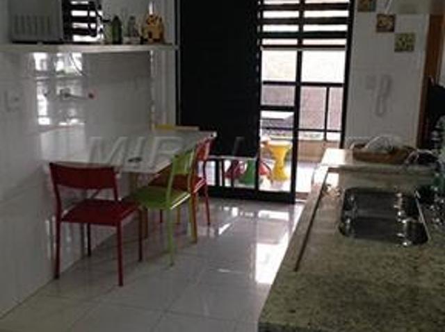 Apartamento de 173m² com 4 quartos