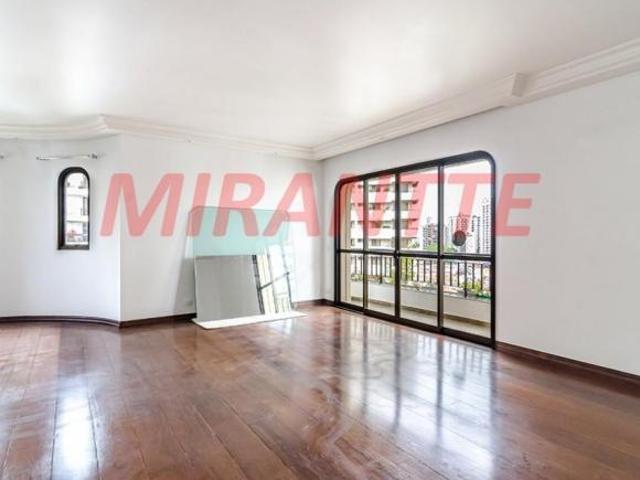 Apartamento de 179m² com 4 quartos