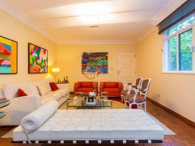 Apartamento de 180 metros á venda no Jardins