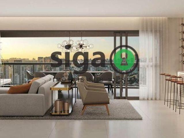 Apartamento de 180m² com 3 vagas no Brooklin com Lazer de Clube e a 200 metros do Metrô