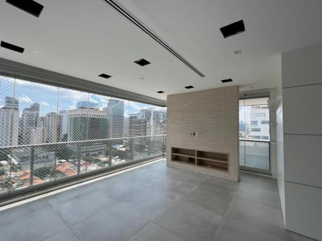 APARTAMENTO DE 181 M², 3 SUÍTES E 3 VAGAS DE GARAGEM NO ITAIM BIBI