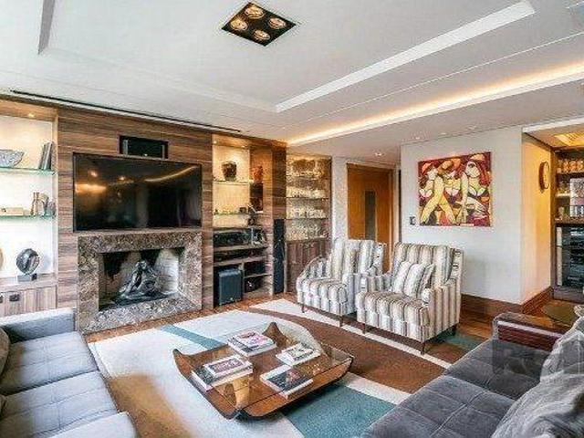 Apartamento de 181 m² com 3 suítes e 3 vagas no Bela Vista!