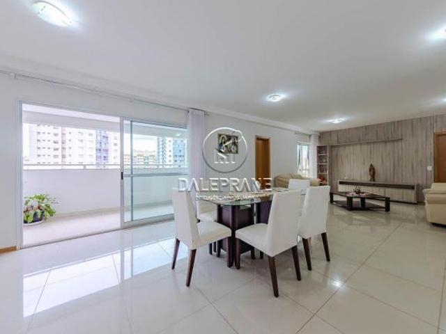 Apartamento de 182m2: 4 suítes 6 banheiros!