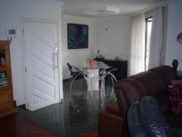 Apartamento de 184m² com 4 quartos