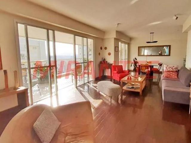 Apartamento de 184m² com 3 quartos
