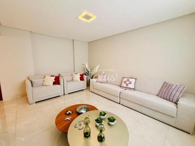 Apartamento de 186 m², 3 suítes, nascente com 2 vagas e 3 escaninhos no Setor Nova Suíça Goiânia GO