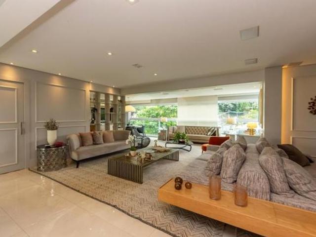 Apartamento de 198 m² com 3 quartos em venda na Vila Mariana