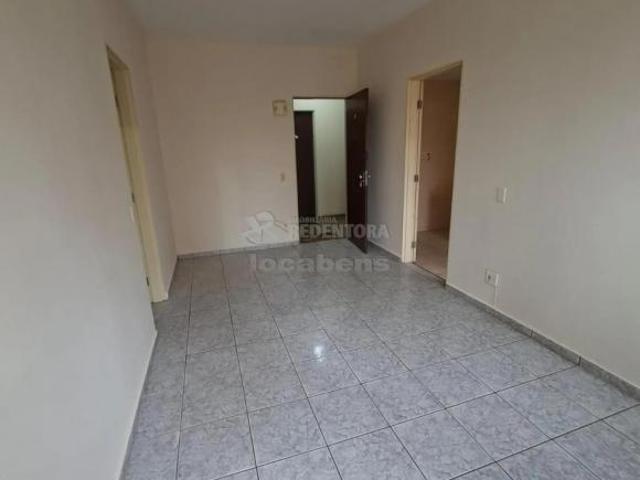 Apartamento de 1 dormitório com elevador na Vila Imperial