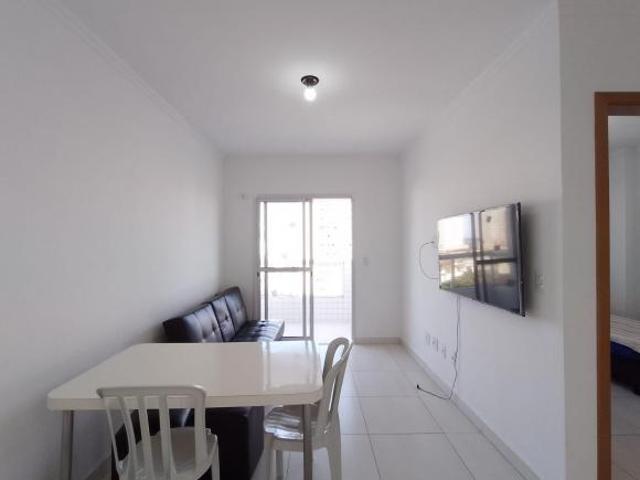 Apartamento de 1 dormitório com sacada em Praia Grande SP