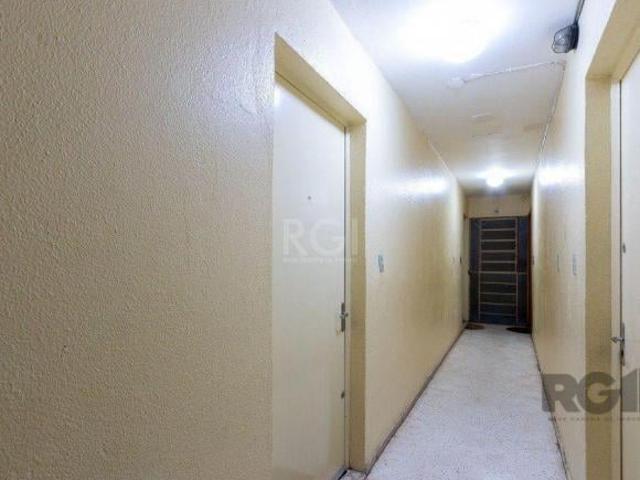 Apartamento de 1 dormitório, com vaga de garagem escriturada, próximo da Av. Otto Niemeyer