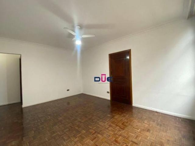 Apartamento de 1 dormitório com vaga demarcada na orla – Santos/SP